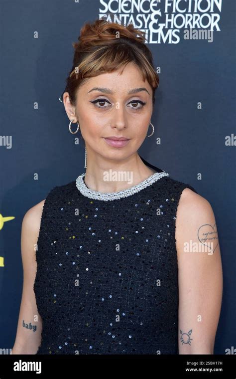 Sofia Hasmik Bei Der Verleihung Der 52 Saturn Awards 2025 Im Hilton Los Angeles Universal City