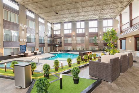 Stay At The Best Hotel By West Edmonton Mall Sandman Hotel Edmonton West