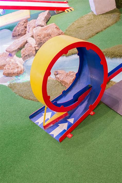 Hole 2 Loopty Loop Madness Here We Go Loopty Loo Hit Your Ball Around