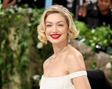 25 Stunning Wedding Makeup Looks For Every Brides Style Ipsy