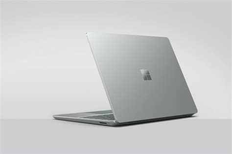 Microsoft Surface Laptop Go 2 12 4 Core I5 1135G7 8 GB RAM 128 GB SSD