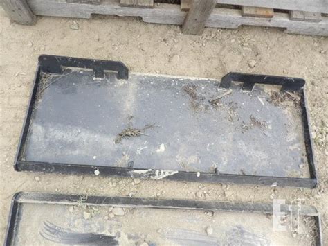 Weld On Quick Attach Plate Auction Results In Newark Valley New York Equipmentfacts