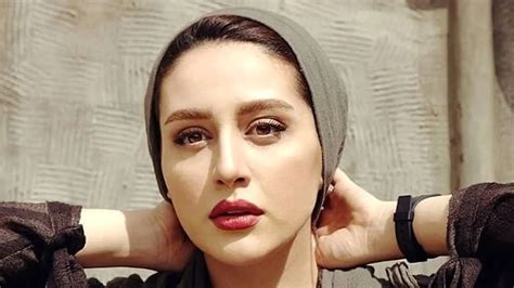 میکاپ زیبای میترا رفیع با استایلی تماما مشکی عکس