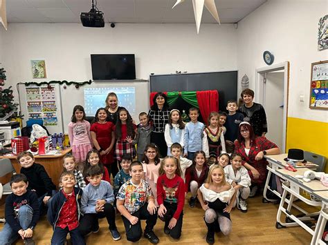 Весела Коледа и щастлива Нова година