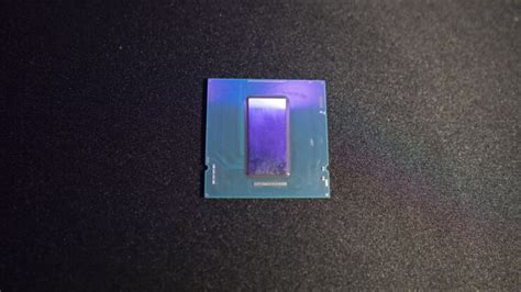 Intel Core I7 11700k Rocket Lake Cpu Die Pictured After Being Delidded Larger Than Comet Lake