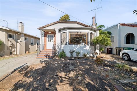 2119 66th Ave Oakland Ca 94621 Mls 224110530 Redfin