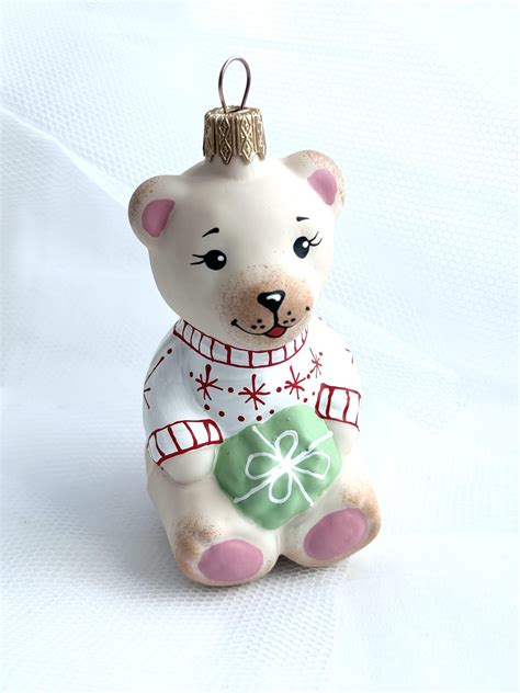 ᐉ Прикраса на ялинку скляна Ведмедик з подарунком 9х6 см F 10 2 • Краща ціна в Києві Україні