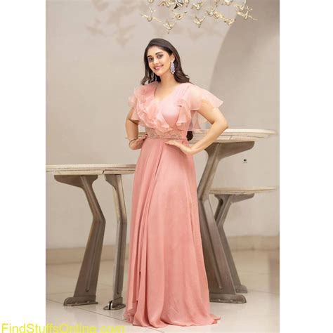 Surbhi Puranik Latest Hd Images