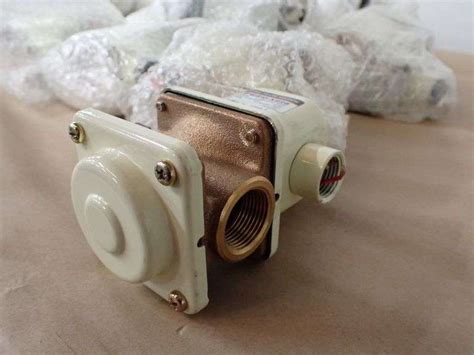 Lot Of 9 Smc Flow Switches Yellow Tag Auctions