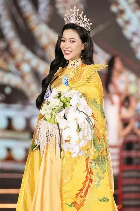 Ngắm Nhan Sắc đời Thường Của Hoa Hậu Kiều Duy Báo Thế Giới And Việt Nam