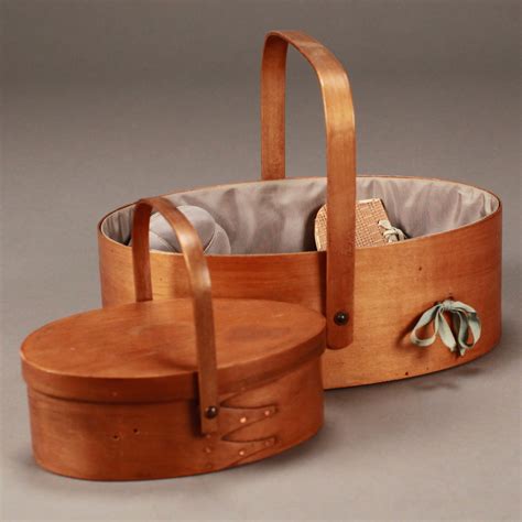 Lot 098 Sabbath Day Lake Shaker Open Sewing Box With Swing Handle