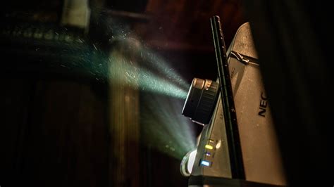 فيلم قصير عن علاقة حب بين شاب أوكراني وآخر روسي تثير الغضب في أوكرانيا