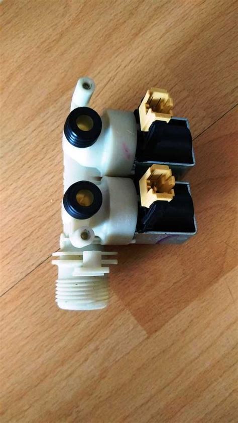 Пералня Ariston Avf109s на части резервни части Аристон гр Свети Влас • Olx Bg