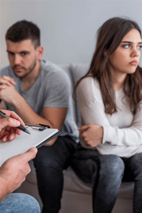 Fearful Avoidant Vs Dismissive Avoidant Whats The Difference — Access Therapy