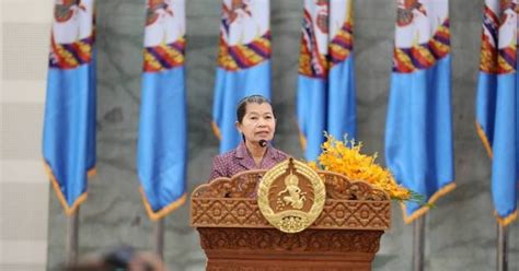 សម្ដេចកិត្តិសង្គហបណ្ឌិត ម៉ែន សំអន៖ ស្ថានភាពនយោបាយបច្ចុប្បន្នរបស់កម្ពុជា