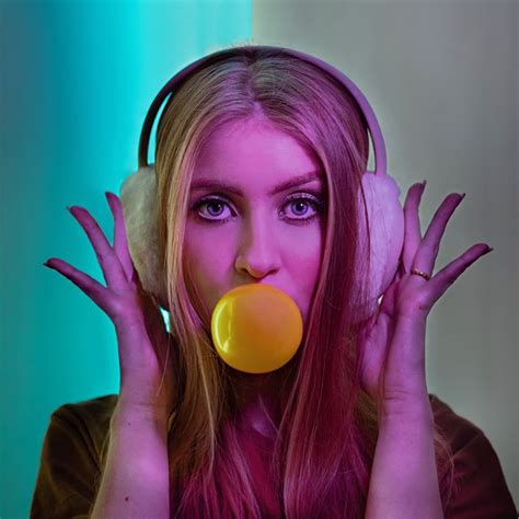 Ways Audio Porn Can Strengthen Your Relationship