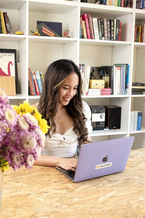 Laptoplooking · A Blog By Pawlean