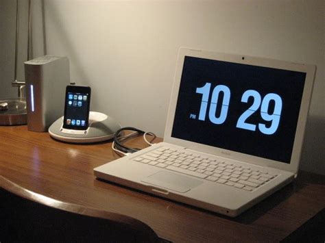 The Clock Screensaver Macrumors Forums