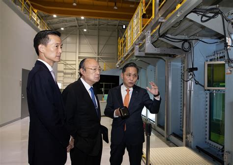 김승연 회장 ㈜한화 지분 11 32 세 아들에게 증여… 경영권 승계 완료 이투데이