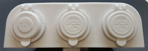White Usb Surface Mount Triple Sockets With Usb Charger 42a And Socke