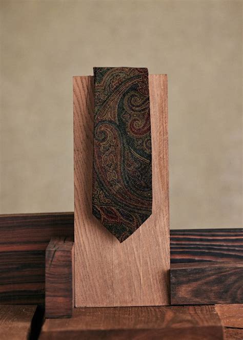 Corbata Fletcher Azul Marino Burdeos Seda Sézane