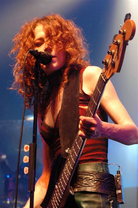 Melissa Auf Der Maur Chroniques Bio Disco And Infos Metalorgie