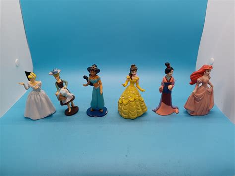 One Disney Store Princess Pvc Figure Belle Cinderella Jasmine Mulan