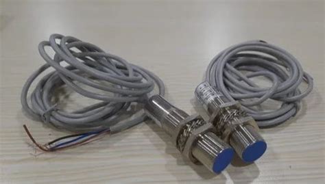 Proximity Sensor At ₹ 350 Piece Capacitor Sensor In Silvassa Id 2850330669797