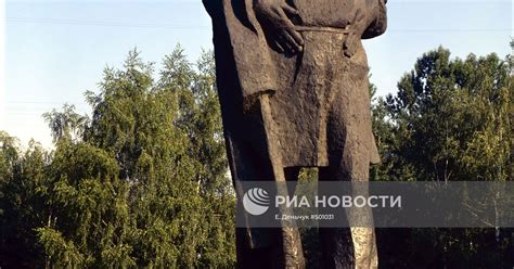 Памятник Толстому РИА Новости Медиабанк