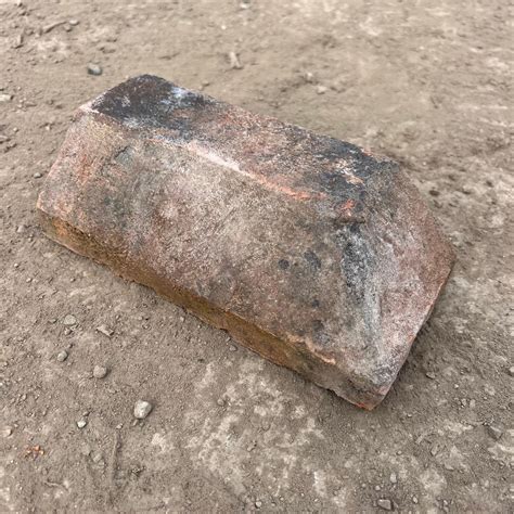 65mm Handmade Plinth External Return Right Hand Brick Pl7 2 Reclaimed Brick Company