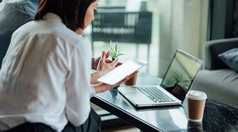 BEST PRACTICES FOR MANAGING A REMOTE TEAM Virtual