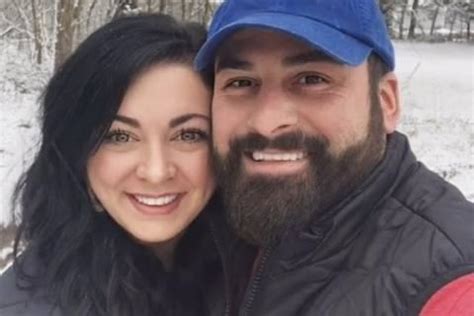 Parah Pasutri Siarkan Langsung Hubungan Seks Ayah Sang Istri Jadi Penonton