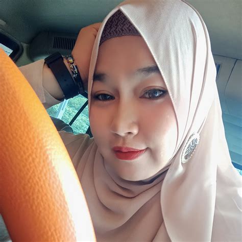 Hujanya Deras Payung Nya Terlalu Kecil Pindahan Ke Tempat Sendiri Biar Gk Ngontrak Seumur²😢