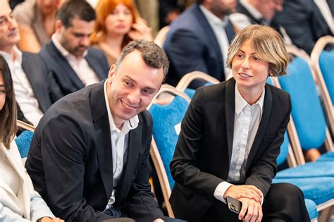 თბილისის თბილისის მერმა კახა კალაძემ საზოგადოებას ტრანსპორტისა და ურბანული განვითარების