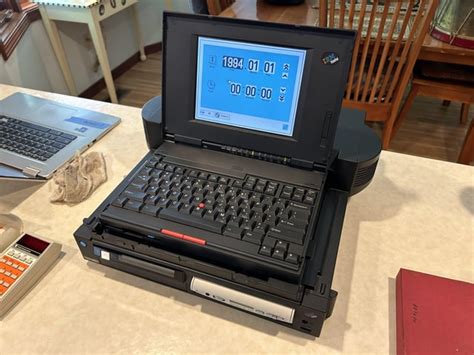 Ibm Thinkpad 360c With An Ibm Docking Station Ii For 8 R Thinkpad