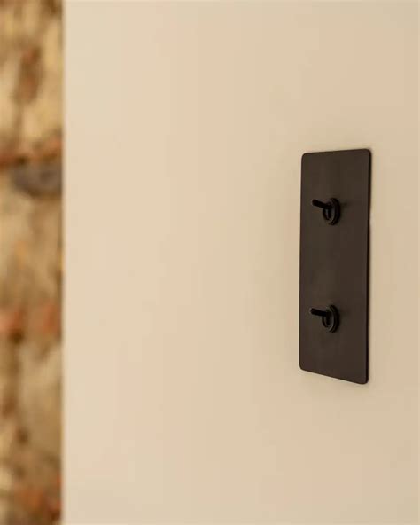 Kew Double 2x Vertical Toggle Switch Copper Brown Buildersmart Usa
