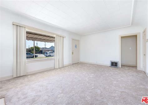 1347 W 62nd St Los Angeles Ca 90044 Redfin