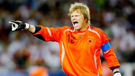 Oliver Kahn Wallpaper Bundesliga Oliver Kahn Cautions Bayern Munichs