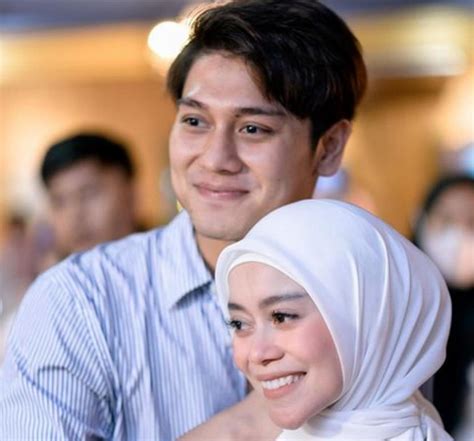 Lesti Kejora Melahirkan Anak Kedua, Rizky Billar: Alhamdulillah | Republika Online