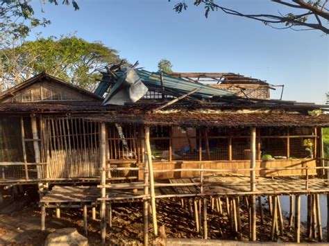 ရုတ်တရက်မိုးရွာသွန်းပြီး လေပြင်းတိုက်ခတ်မှုကြောင့် ပန်းတနော်မြို့နယ်တွင် လူနေအိမ် ၂၂ လုံး ပြိုက