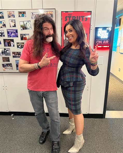 Alicia Vitarelli 6 Abc Philadelphia Rcurvynewswomen