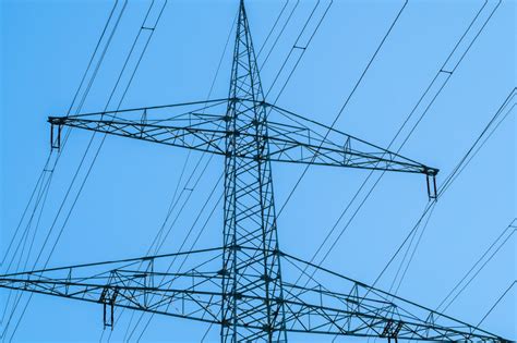 Performance And Applications Of Synchronised Waveform Data Compression