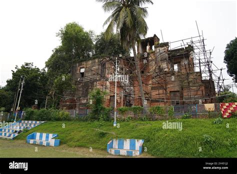The Clive House Or Bara Kothi Is Known As One Of The Oldest Buildings In Kolkata