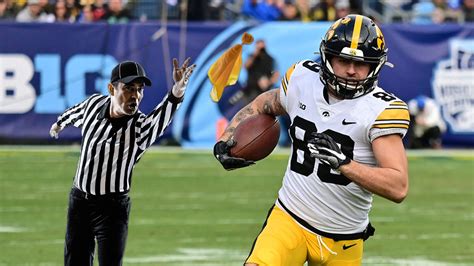 Iowa Wide Receiver Goes Scorched Earth On Refs After Blown Call