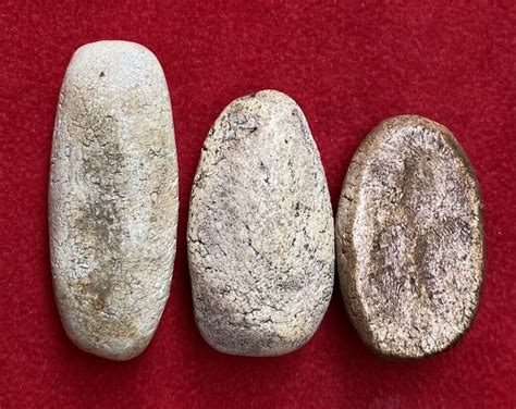 พระกรุวัดพลับ พิมพ์วันทาเสมา พิมพ์สมาธิใหญ่ และพิมพ์สมาธิเล็ก รวม 3 องค์ Ennxo