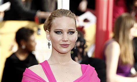 제니퍼 로렌스 누드사진 유출사건 “역겨운 성범죄다”