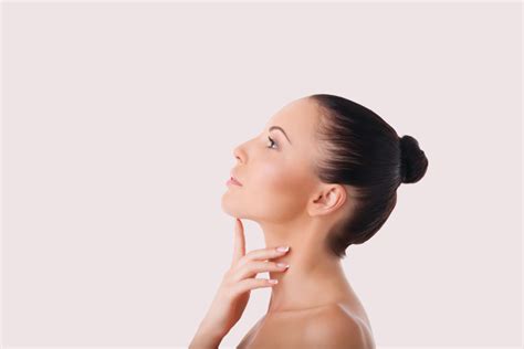 Eliminate UnderChin Safely Destroy Fat Cells For A Sleek Profile