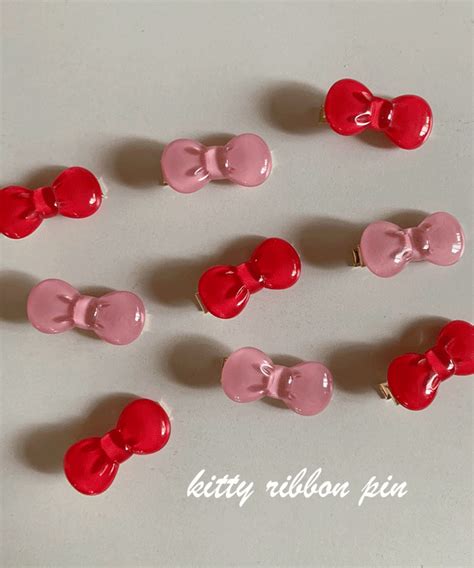 [🎀당일출고🎀] 키리 리본 미니 집게핀 머리핀 2color 체육대회 축제 키치 포인트 캐릭터 리본핀 에이블리