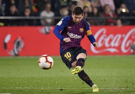 Messi Kick