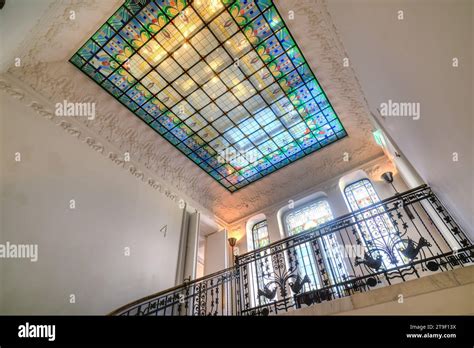 Budapest Gresham Palace Zsigmond Quittner 1905 1907 Andrassy Stiege